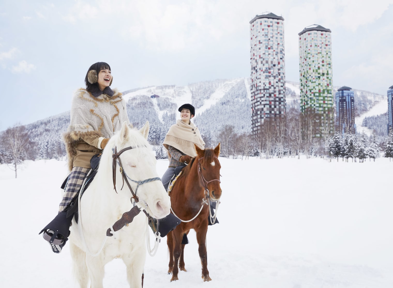 Winter Horse Riding | Tomamu The Tower by Hoshino Resorts - Official Site